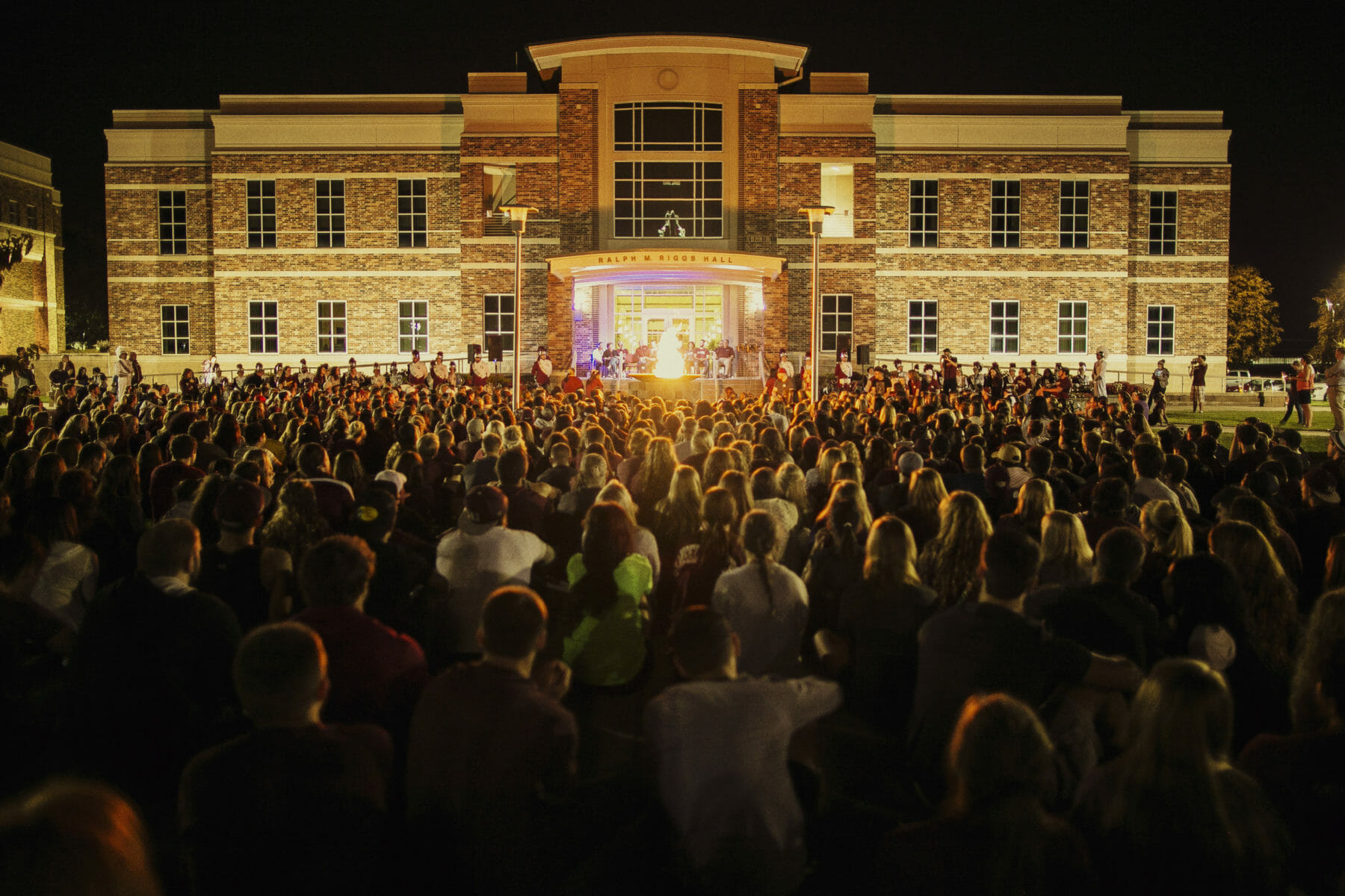 Evangel University Welcomes New Students to Campus - Evangel University